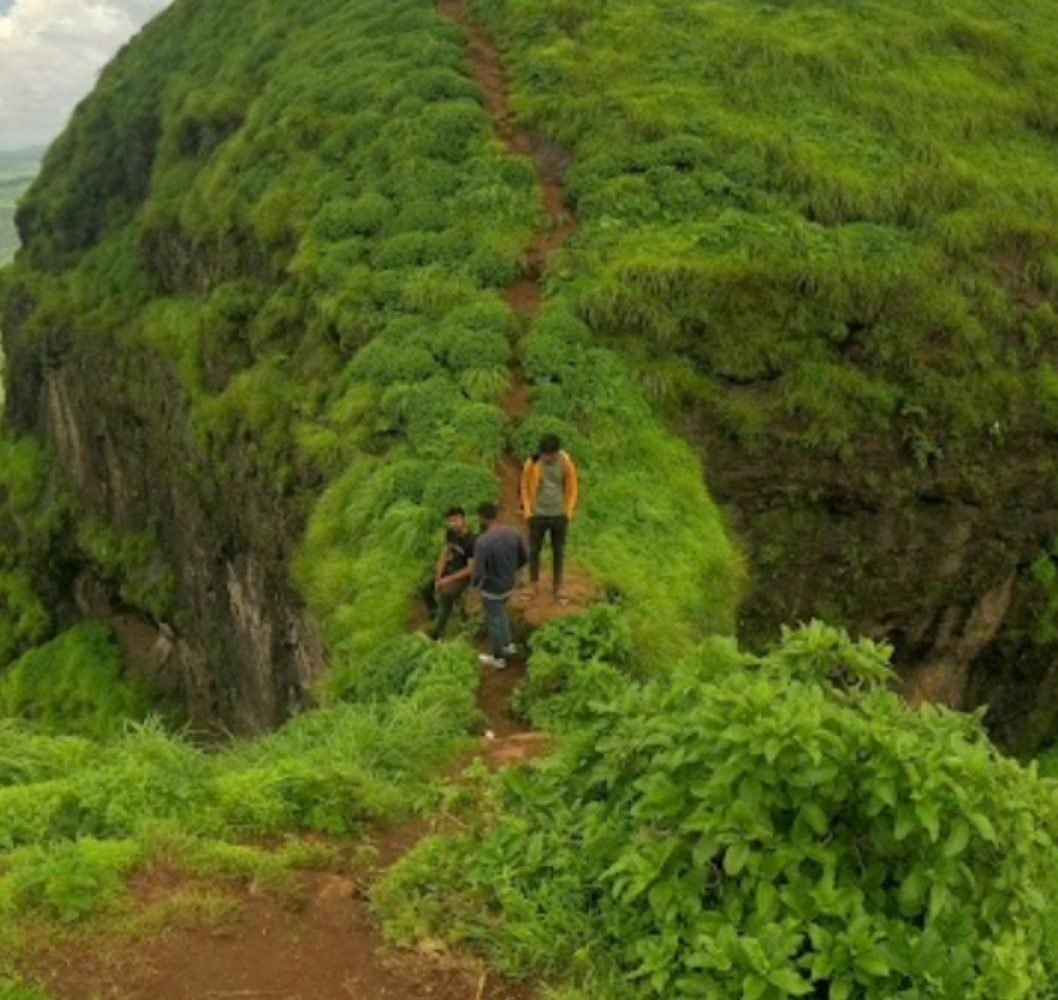 #ONT SPL - RIDGE BRIDGE TREK - HATKESHWAR to LENYADRI CAVES -SPL TREK ...